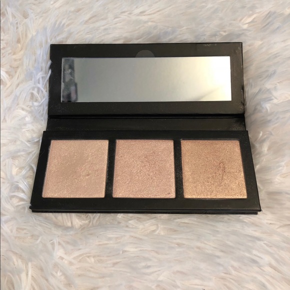 MAC Cosmetics | Makeup | Mac Hyper Real Glow Pallet | Poshmark